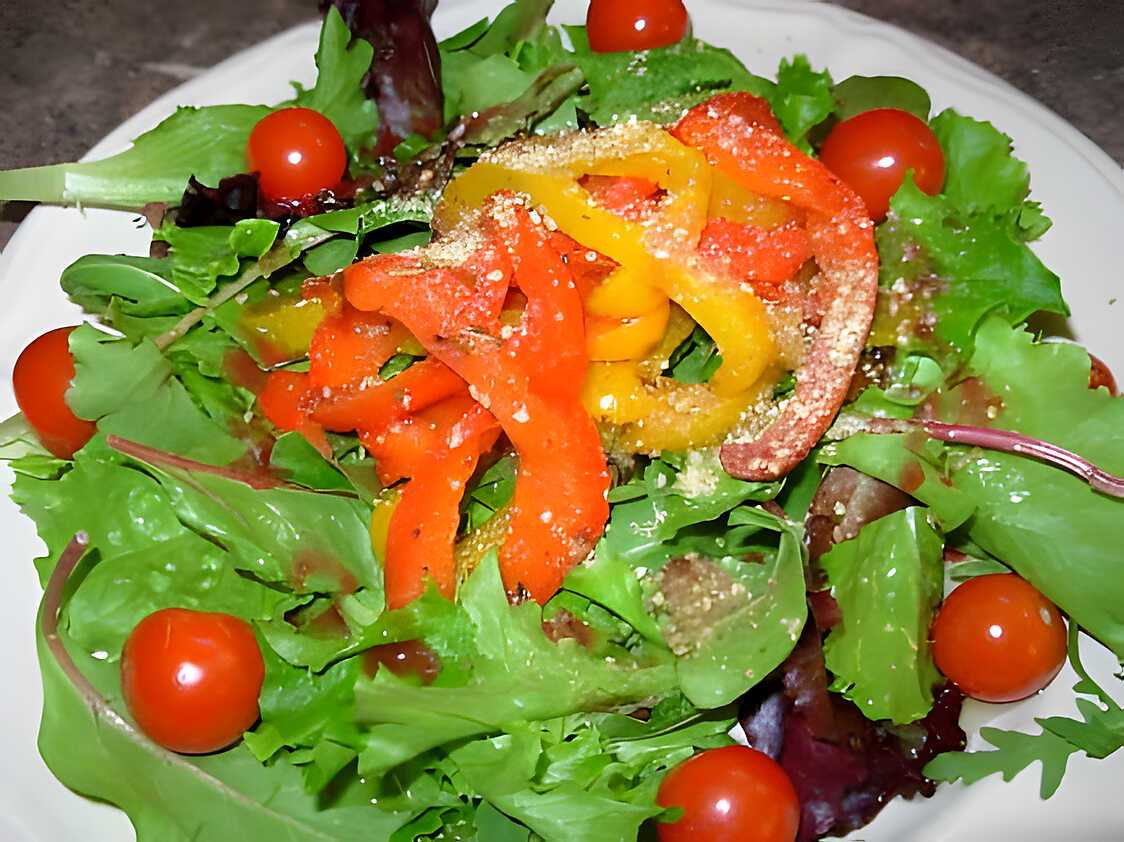 Recette de Salade de Mesclun aux deux poivrons...