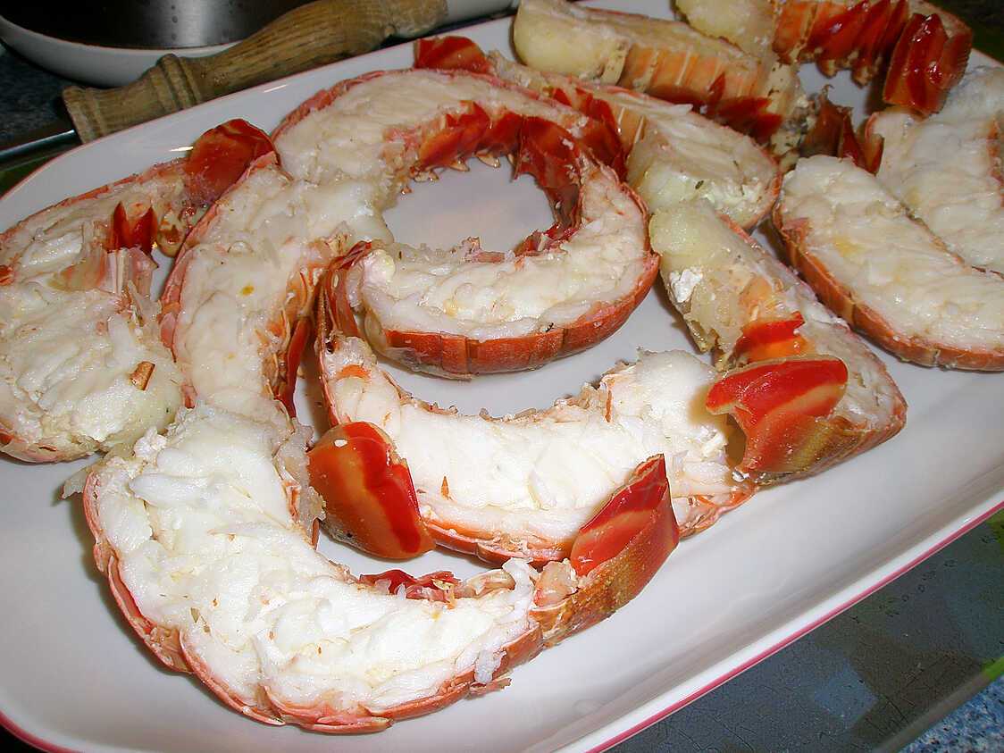 Recette de Langouste juste pochée et sa mayonnaise au curry