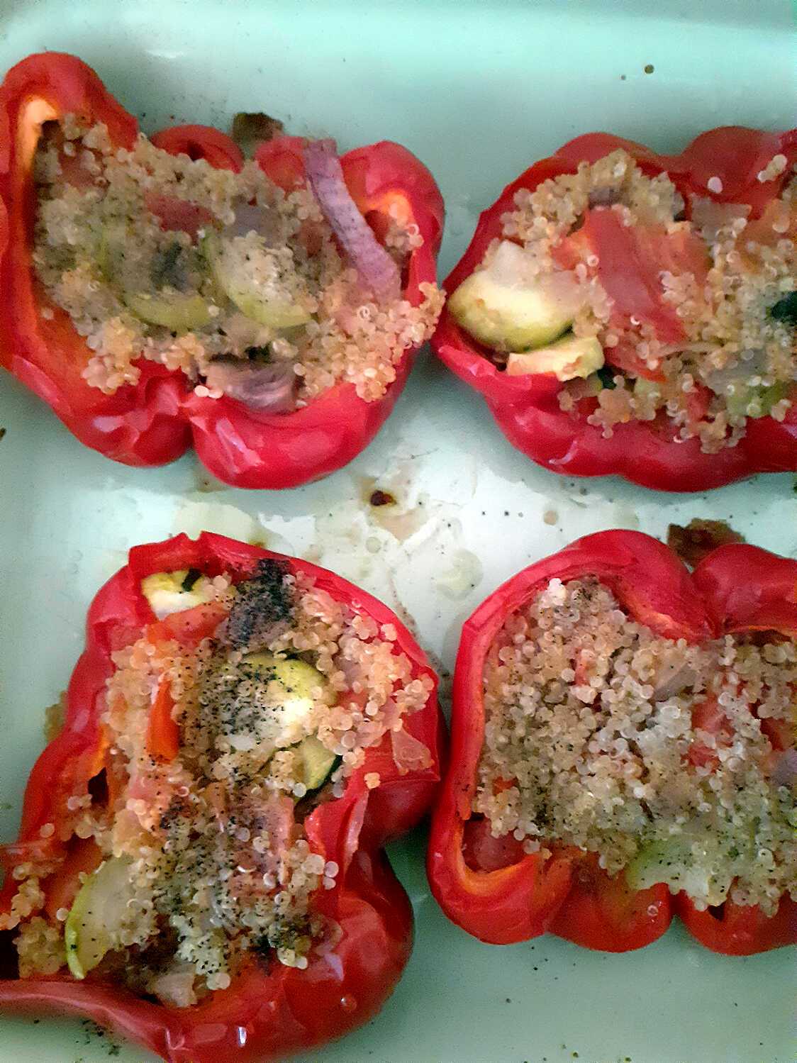 Recette de Poivrons farcis aux petits légumes et quinoa