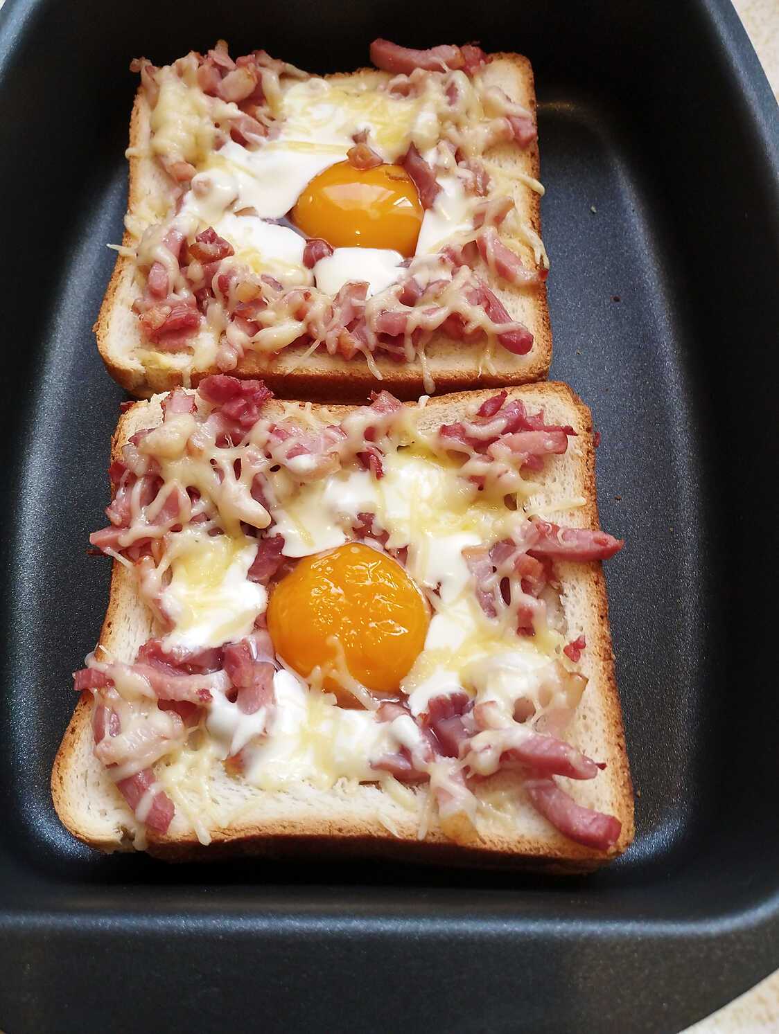 Recette de Croque oeufs lardons fromage au cake factory