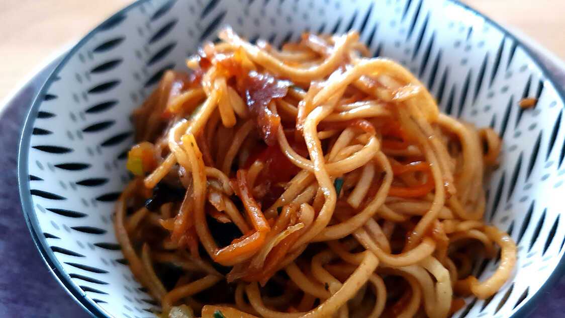Recette de Nouilles chinoise sautées aux légumes