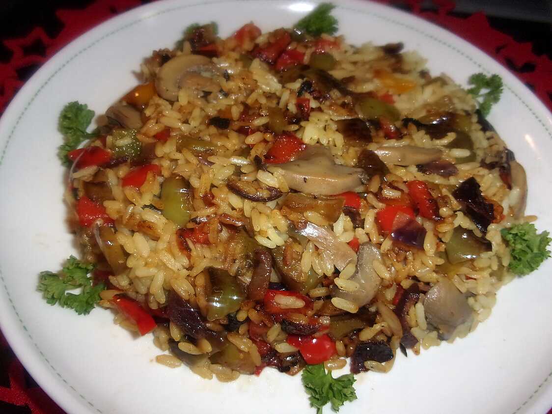 Recette de Riz aux poivrons / champignons.