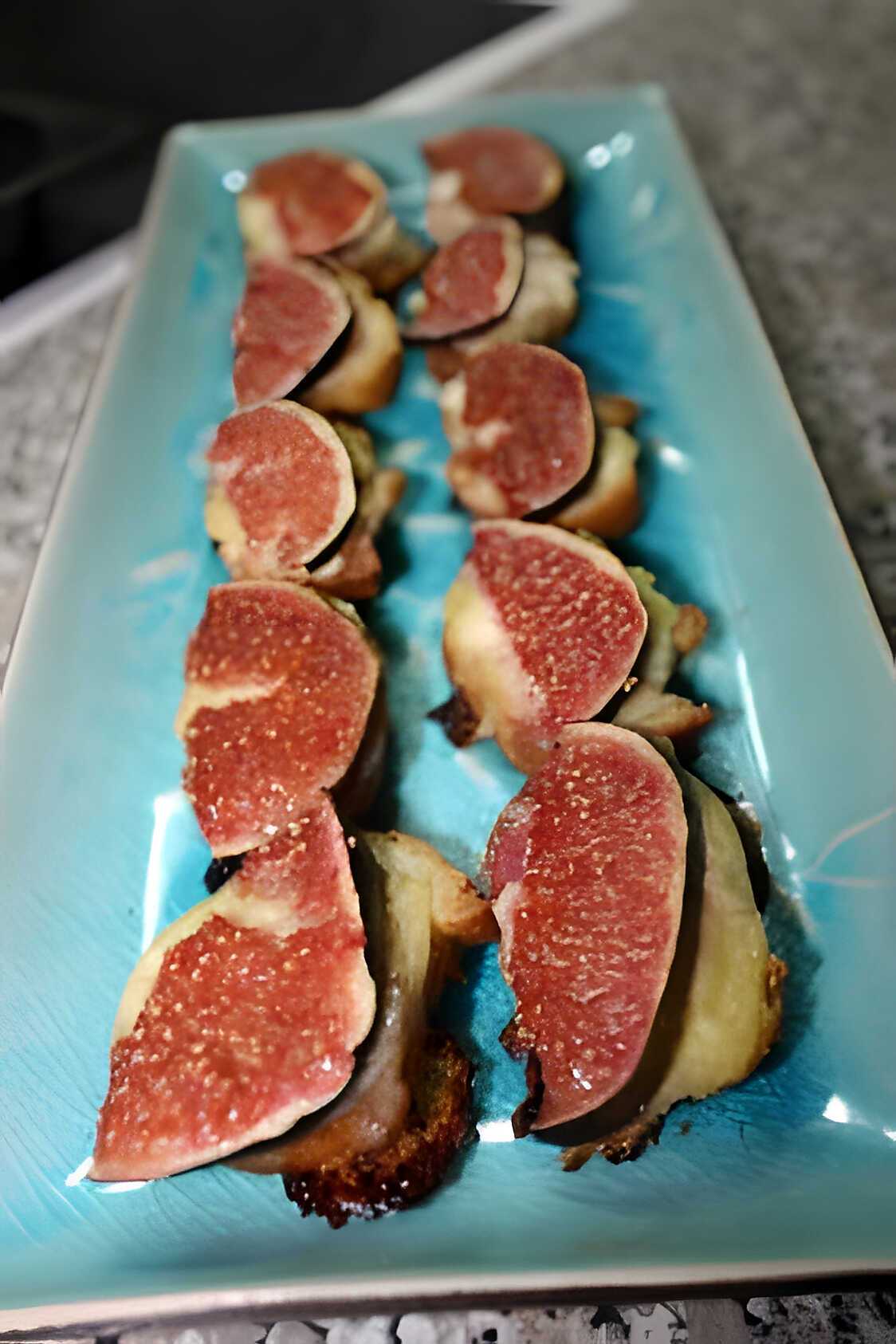 Recette de Toasts chèvre-figue