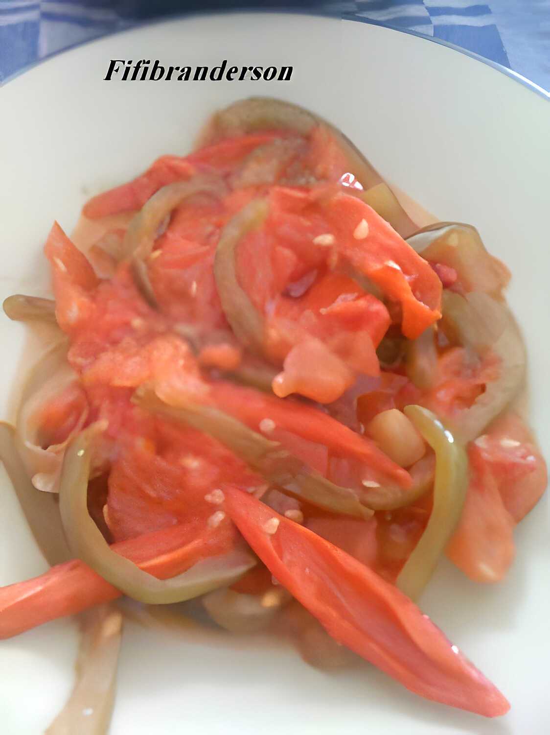 Recette de Salade de poivrons piquante