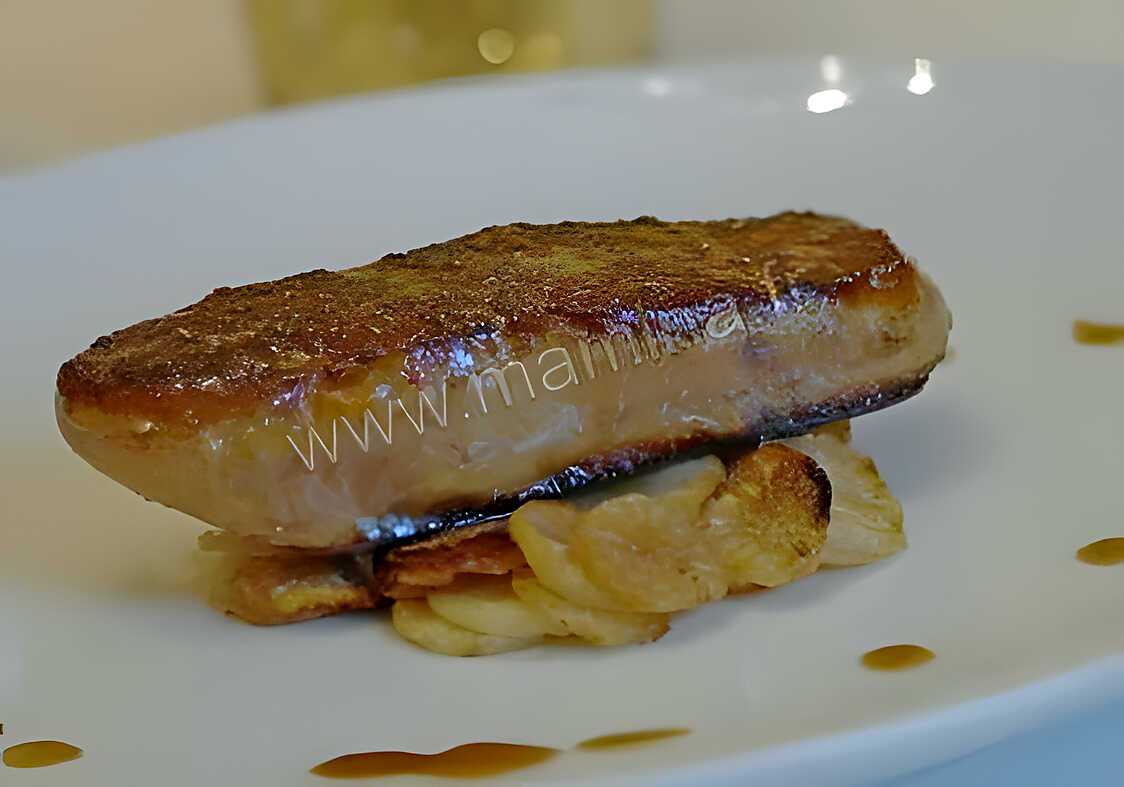 Recette d'ESCALOPE DE FOIE GRAS POELE AUX NAVETS MIELLES ET VINAIGRE DE ...