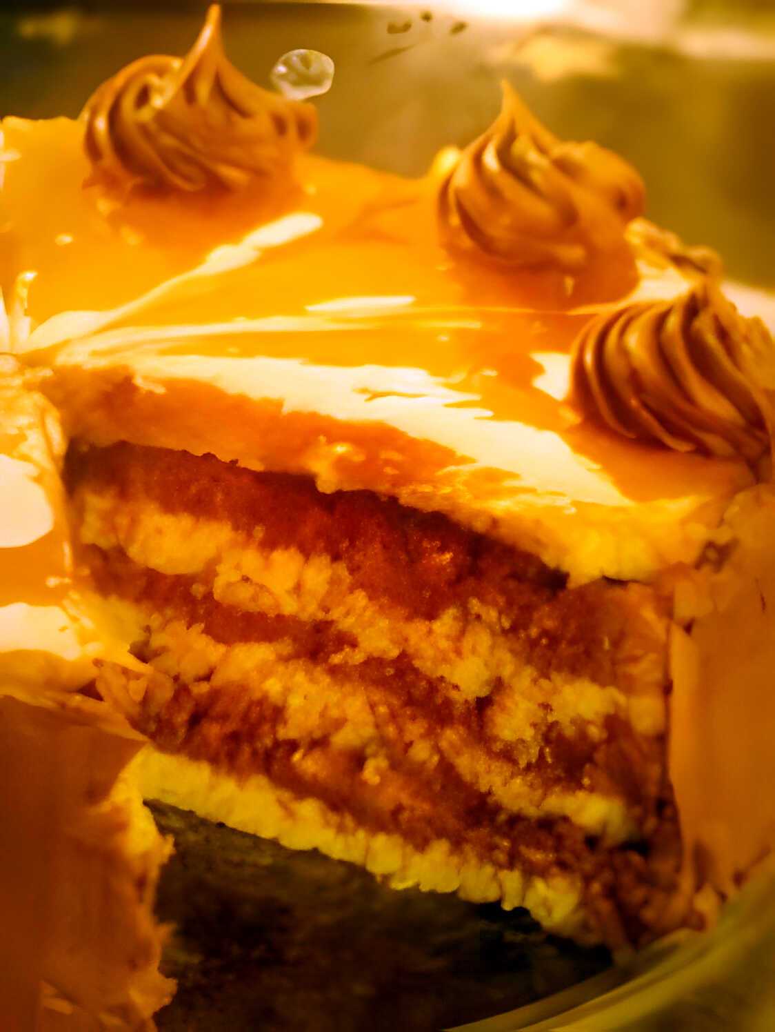 Recette de Gâteau au chocolat,glaçage caramel