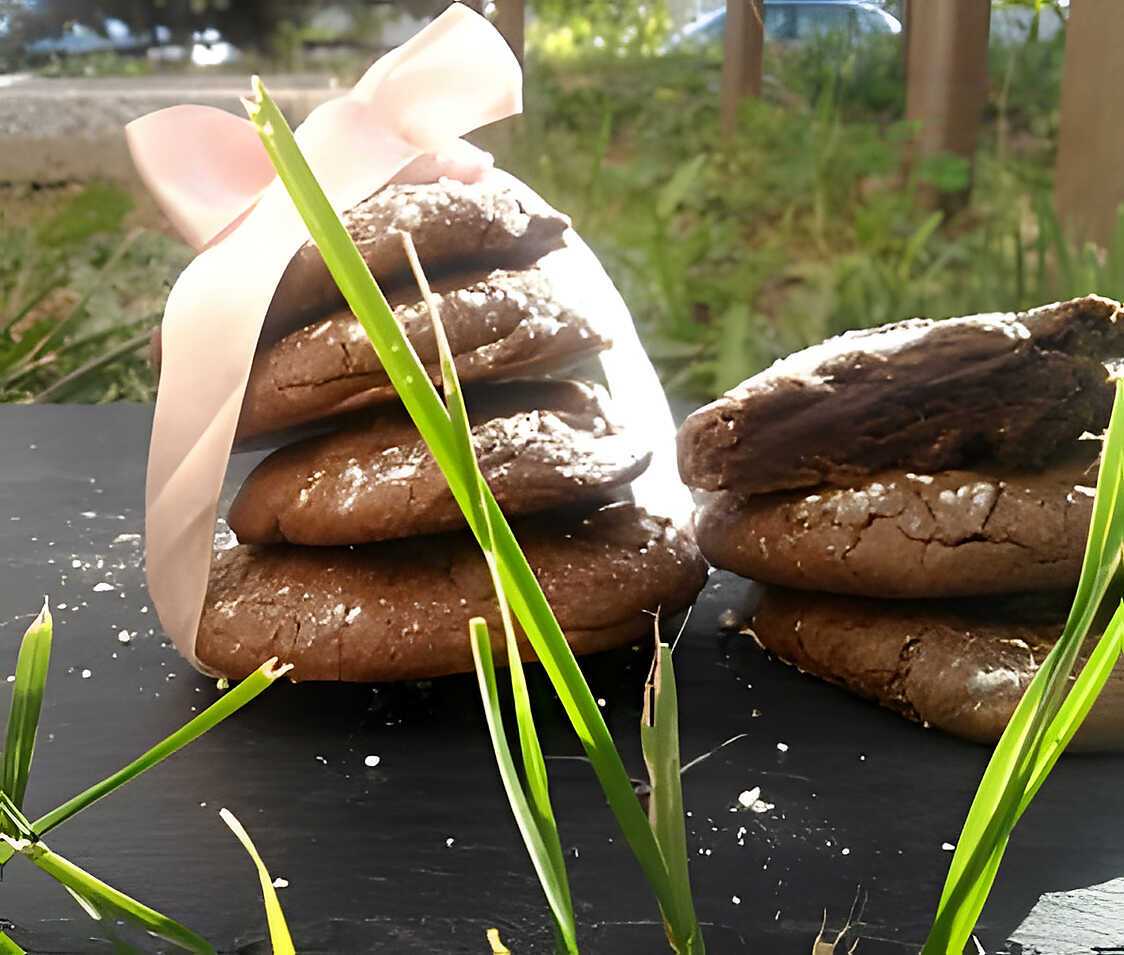 Recette de BISCUIT CROQUANT AU CHOCOLAT ET LAIT CONCENTRE