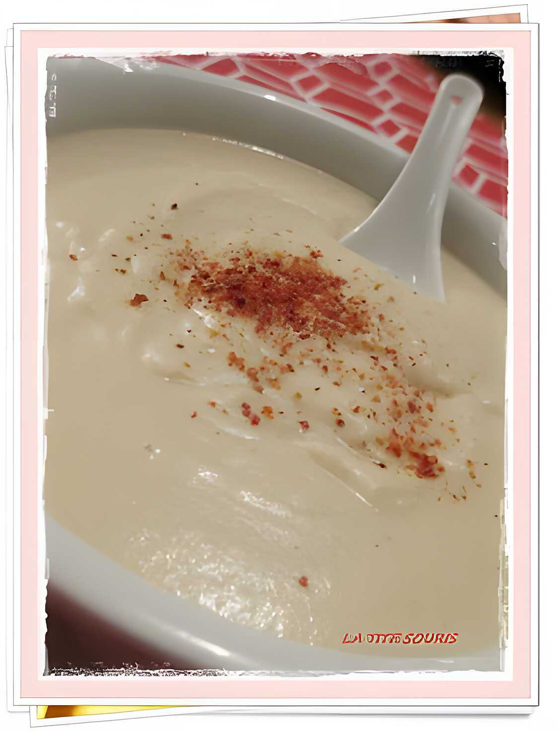 Recette de Veloute de celeri rave et panais au piment d'espelette Recette de Veloute de celeri rave et panais au piment d'espelette