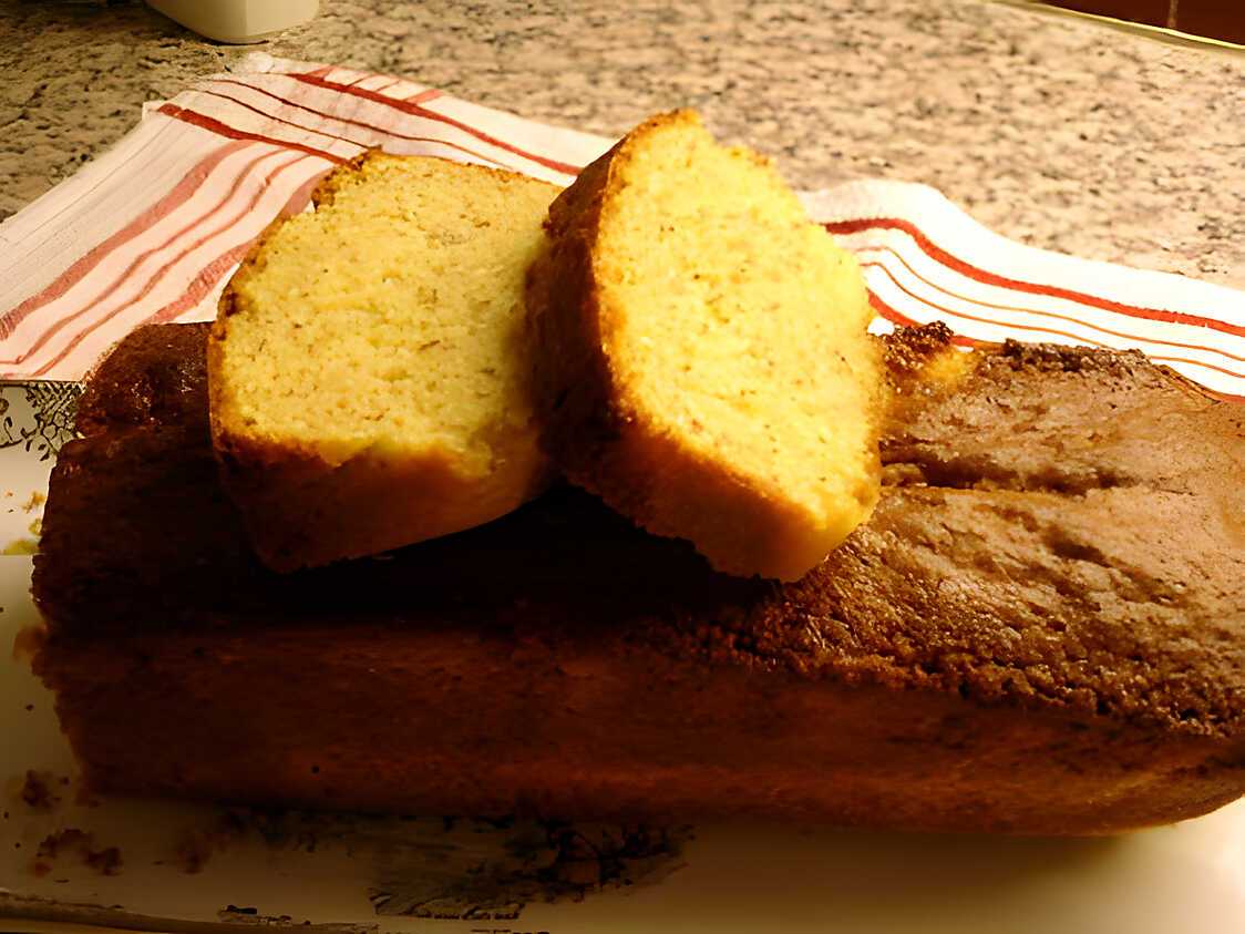 Recette de Cake Amandes-Bananes