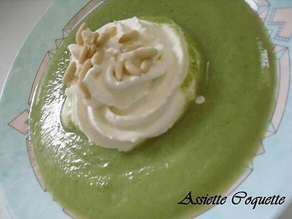 Recette de Velouté de Brocolis et Chantilly de Chèvre Doux