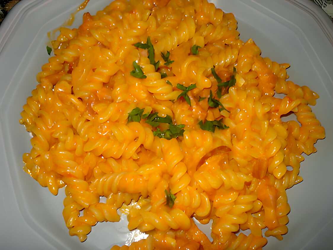 Recette de PÂTES TORSADES A LA VODKA