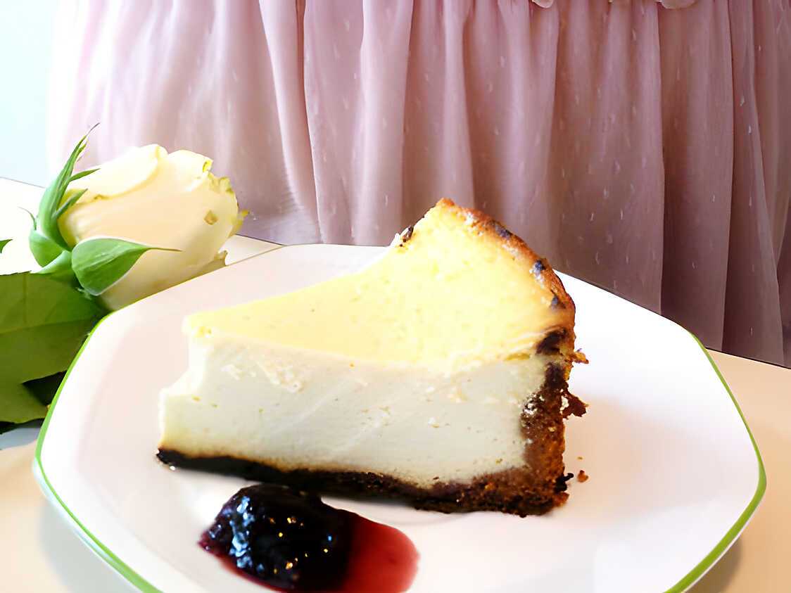 Recette de Cheesecake à la violette et cerise noire