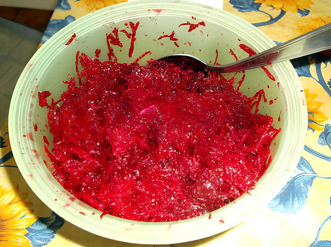 Recette de Salade de betteraves crues