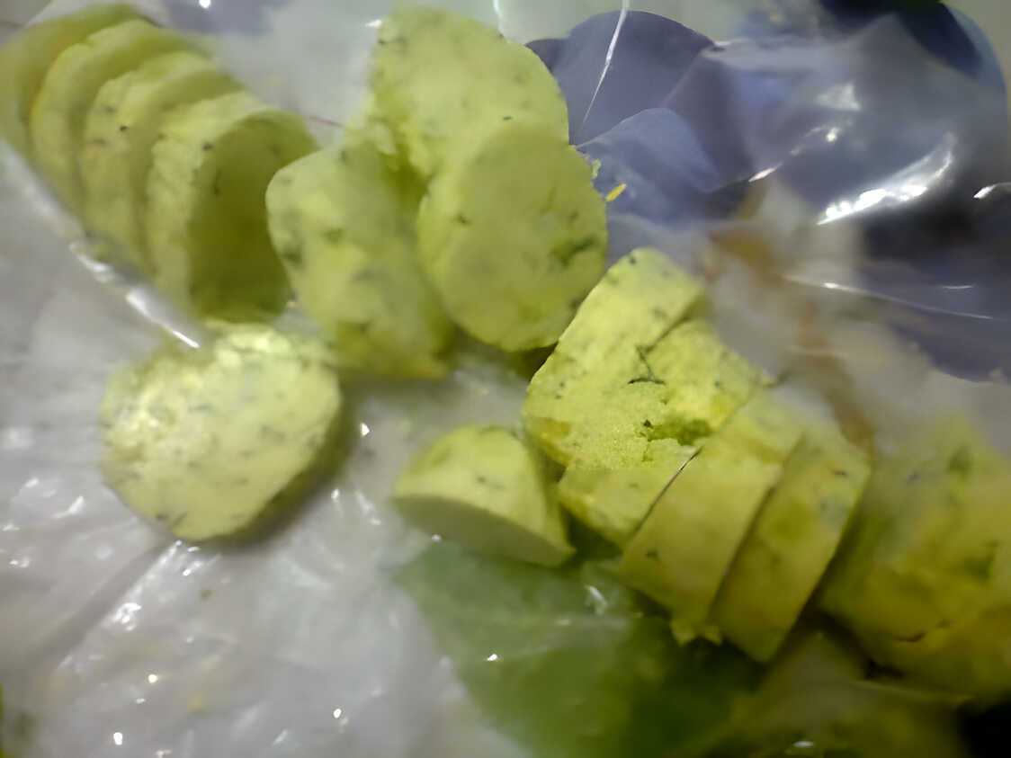 Recette de Pastilles beurre d'ails et persil