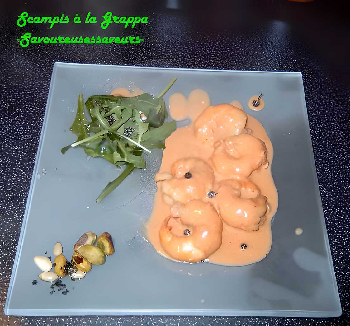 Recette de SCAMPI A LA GRAPPA ET LEUR CHIPS DE CAVIAR D'AUBERGINE