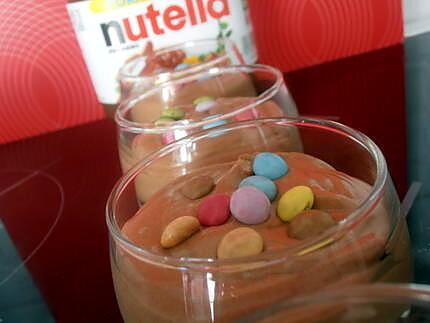 Recette de Mousse au nutella-mascarpone et mini smarties