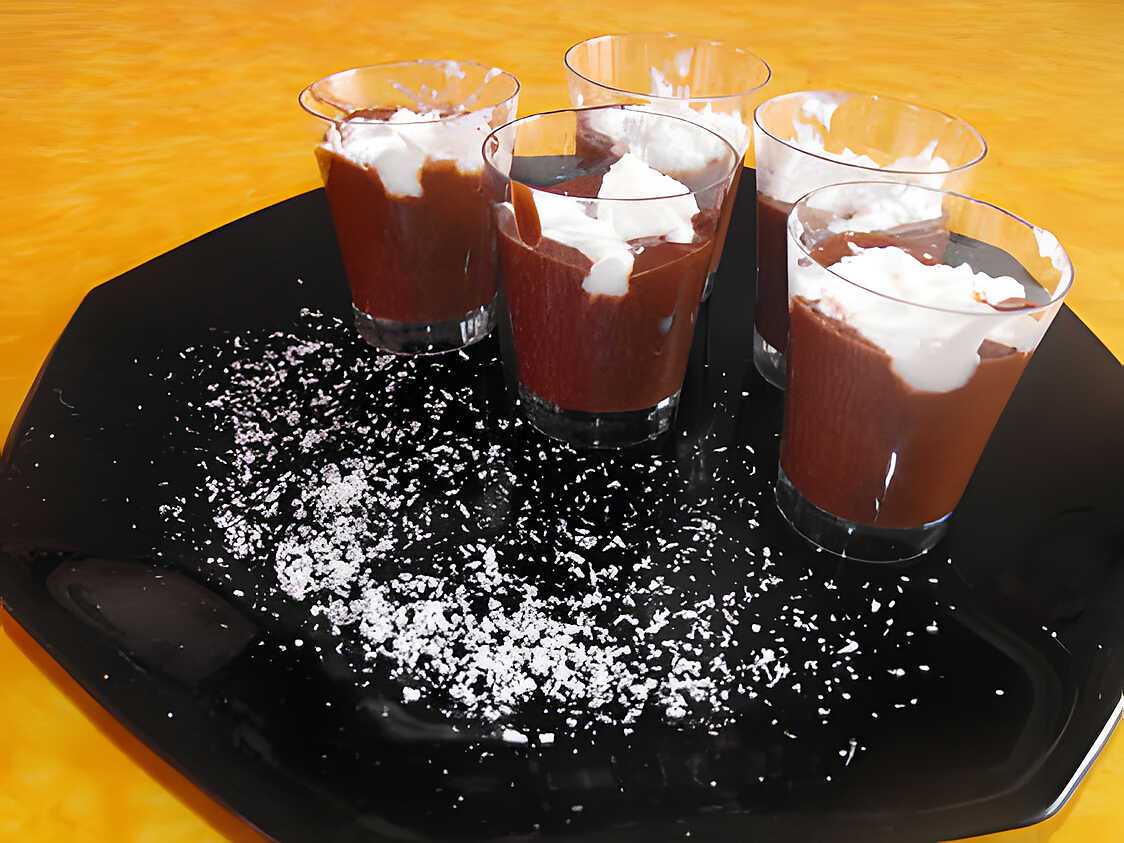 Recette de MINI VERRINES CHOCOLAT NOIX DE COCO