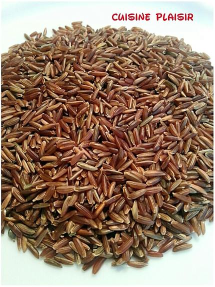 Recette de Brochettes de poissons, sauce curry et riz rouge