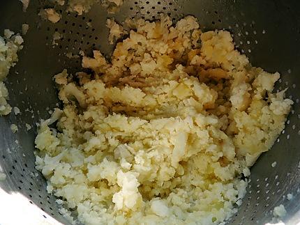 Recette de M'batten chou fleur, pommes de terre et viande hachée