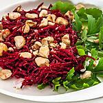 Recette de Salade de betterave crue au chèvre frais