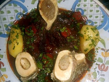 Recette de Joue de boeuf braissée et os à moelle