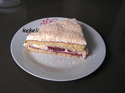 Recette de Gâteau fraise et crème chantilly